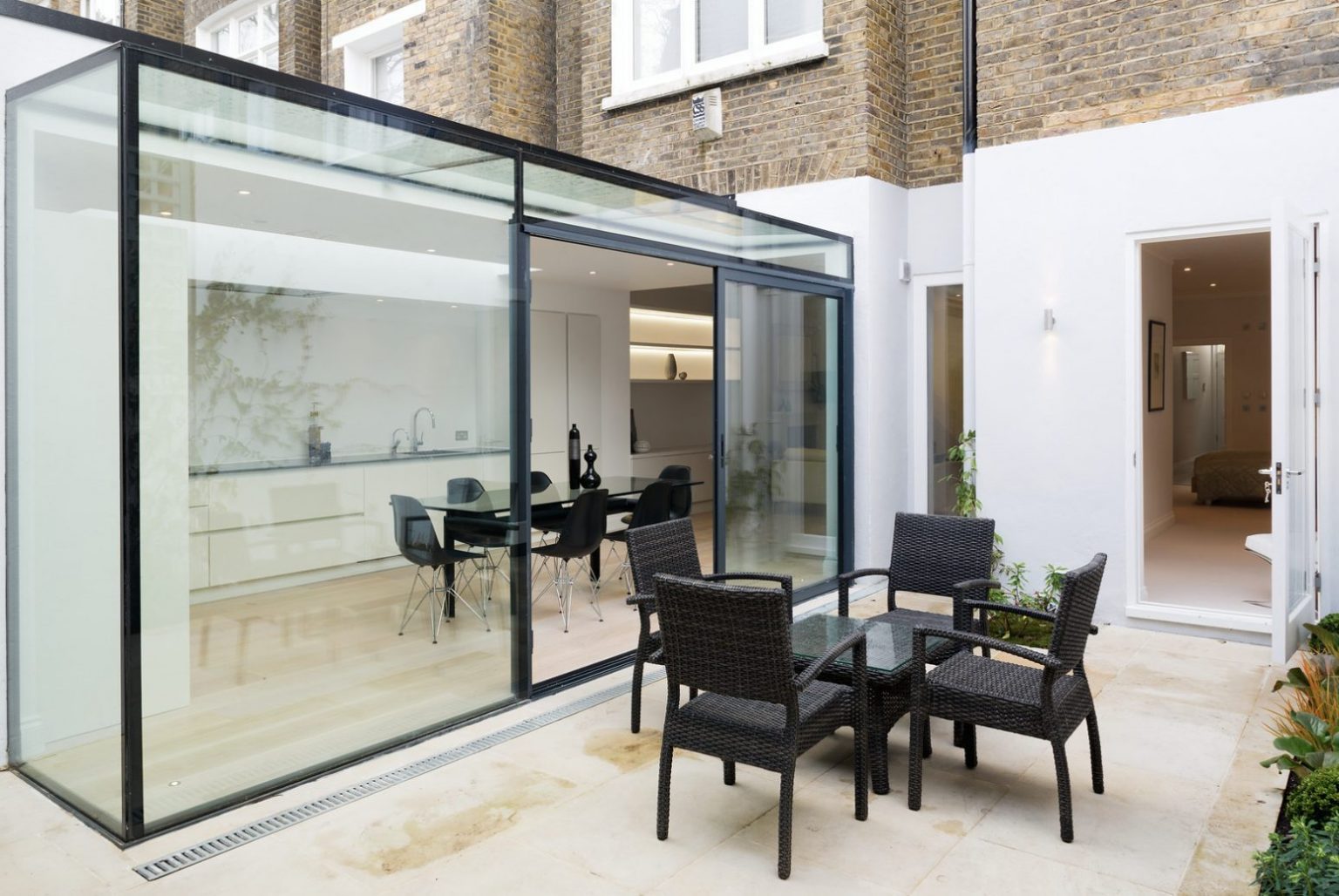 Enhancing Your Home with a Modern Glass Extension – Times Connection